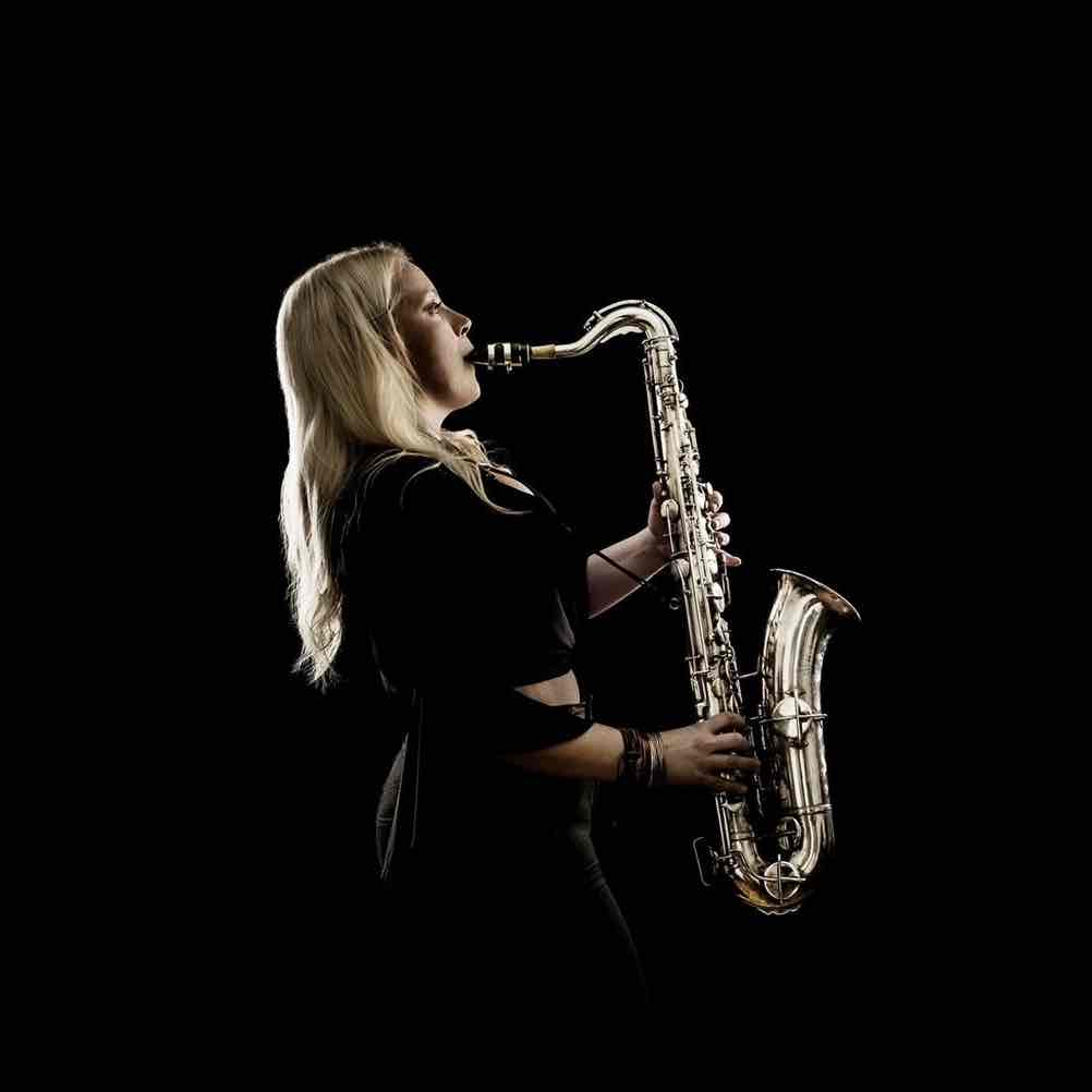 Bestill 3 timer saksofonist til private arran... - 3t | Leii